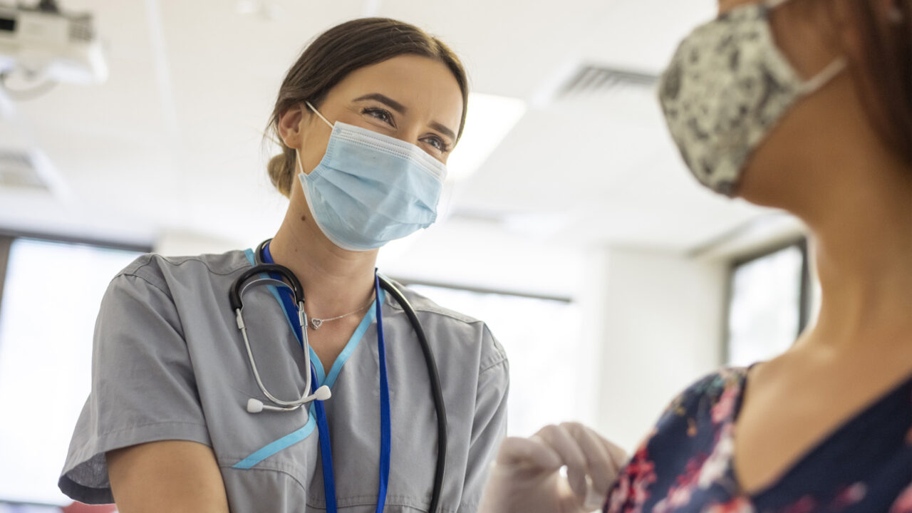 Moisture Wicking Fabric with Tri-Go™ - Advanced Medical Solutions